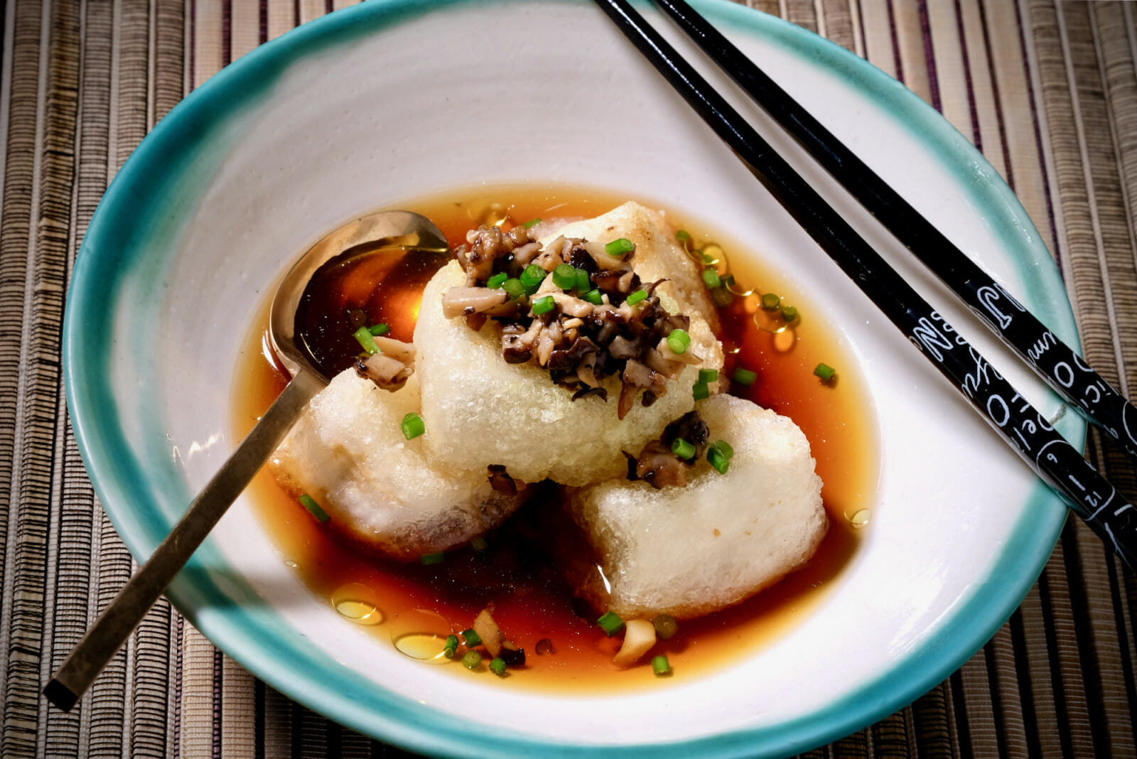 Agedashi tofu recipe with truffled mushrooms - delectabilia