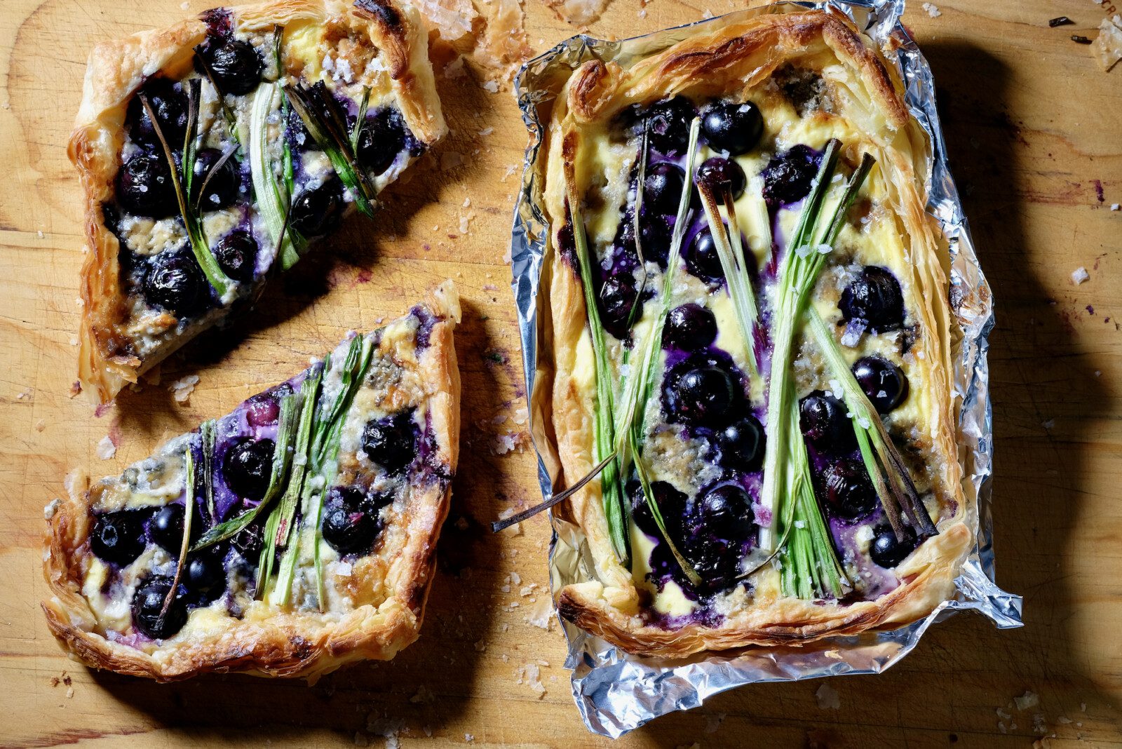 Blueberry and Blue Cheese Tarts - delectabilia