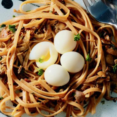 Pasta "birds nest" with soft boiled quail eggs recipe - delectabilia